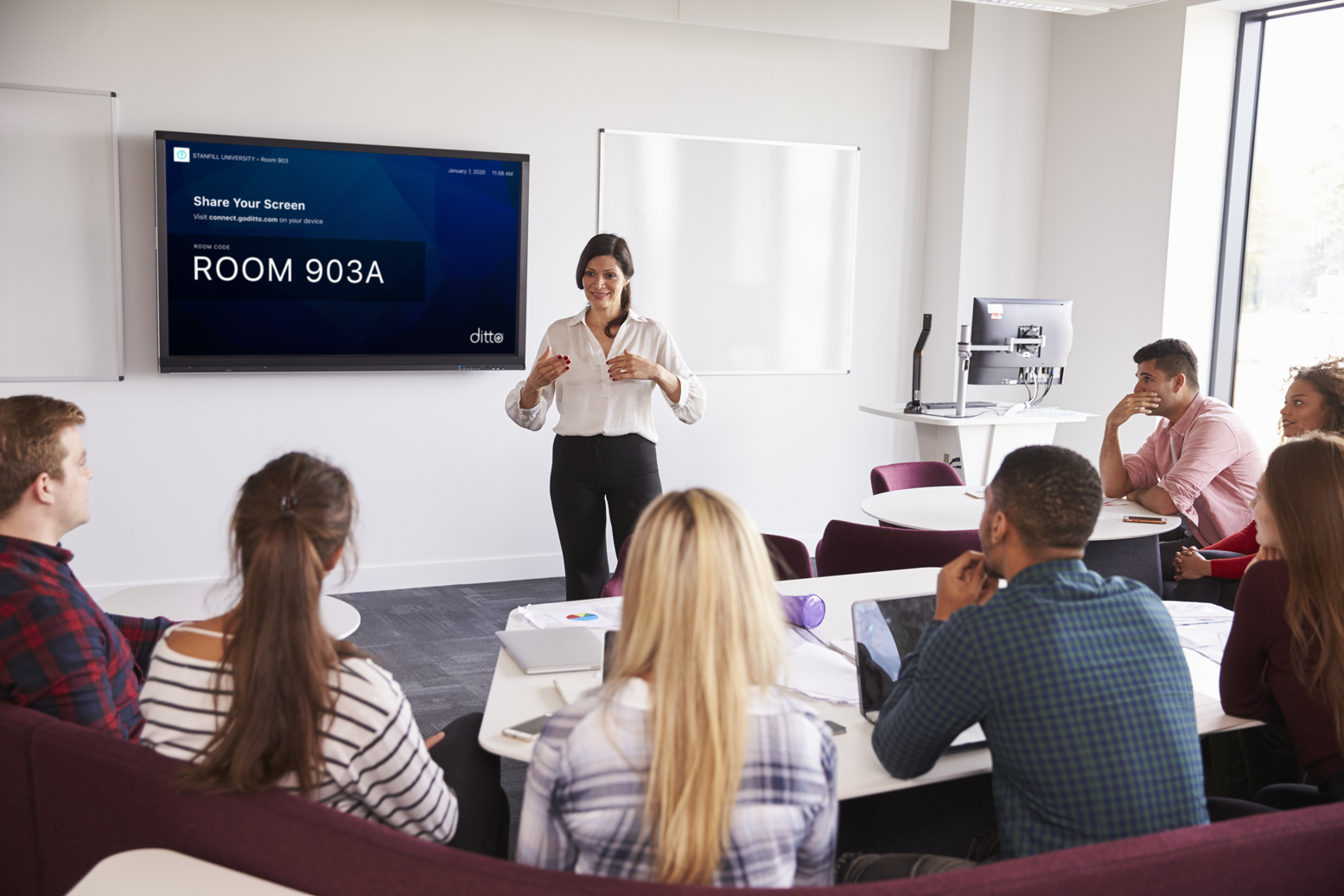 Wireless Screen Mirroring and Digital Signage | Ditto